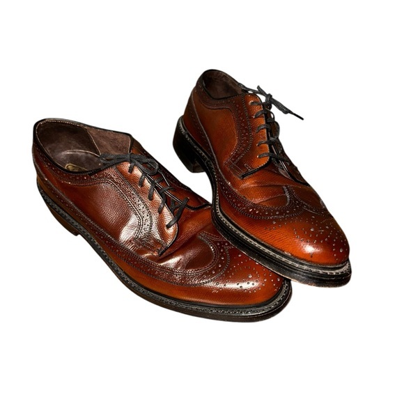 British Walkers | Shoes | Vintage British Walkers Leather Wingtip Dress ...